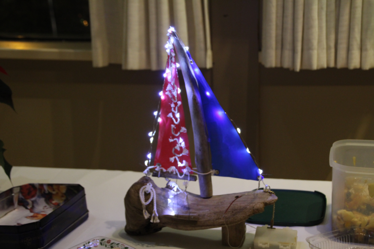 potluck boat decor - Currents Bluewater Cruising